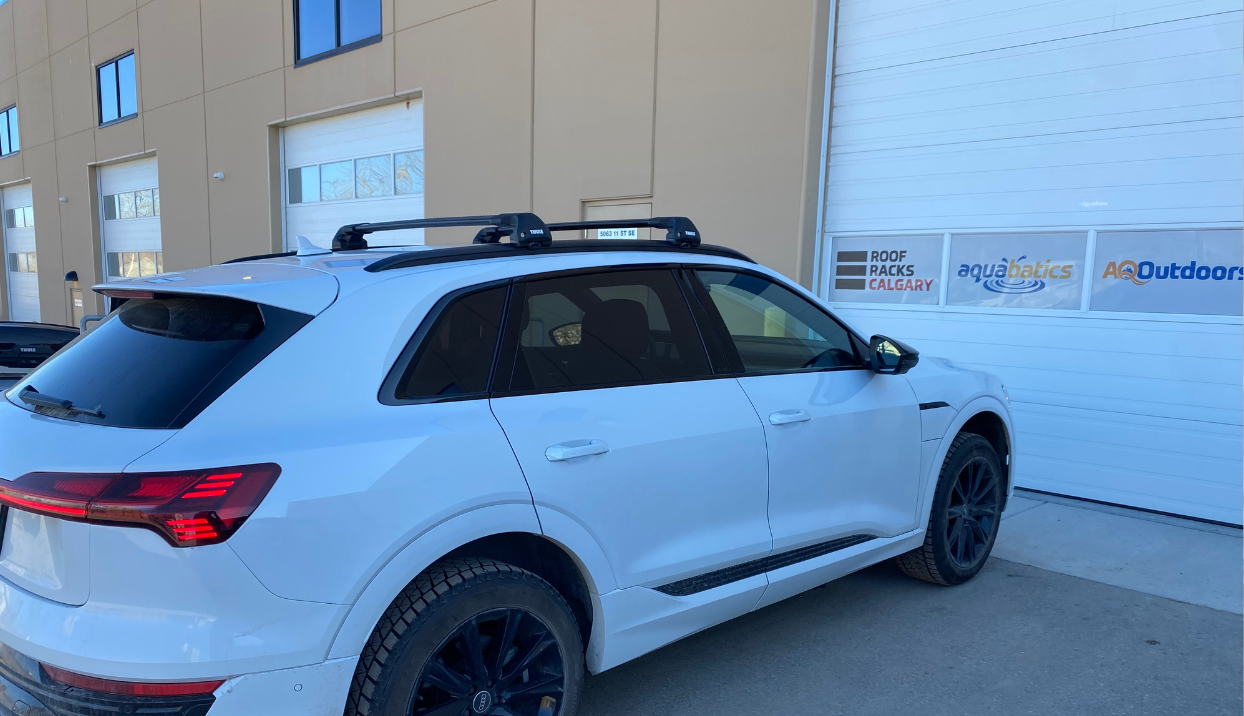 2024 Audi Q8 e-tron Thule WingBar Edge Install | Calgary – Roof Racks ...
