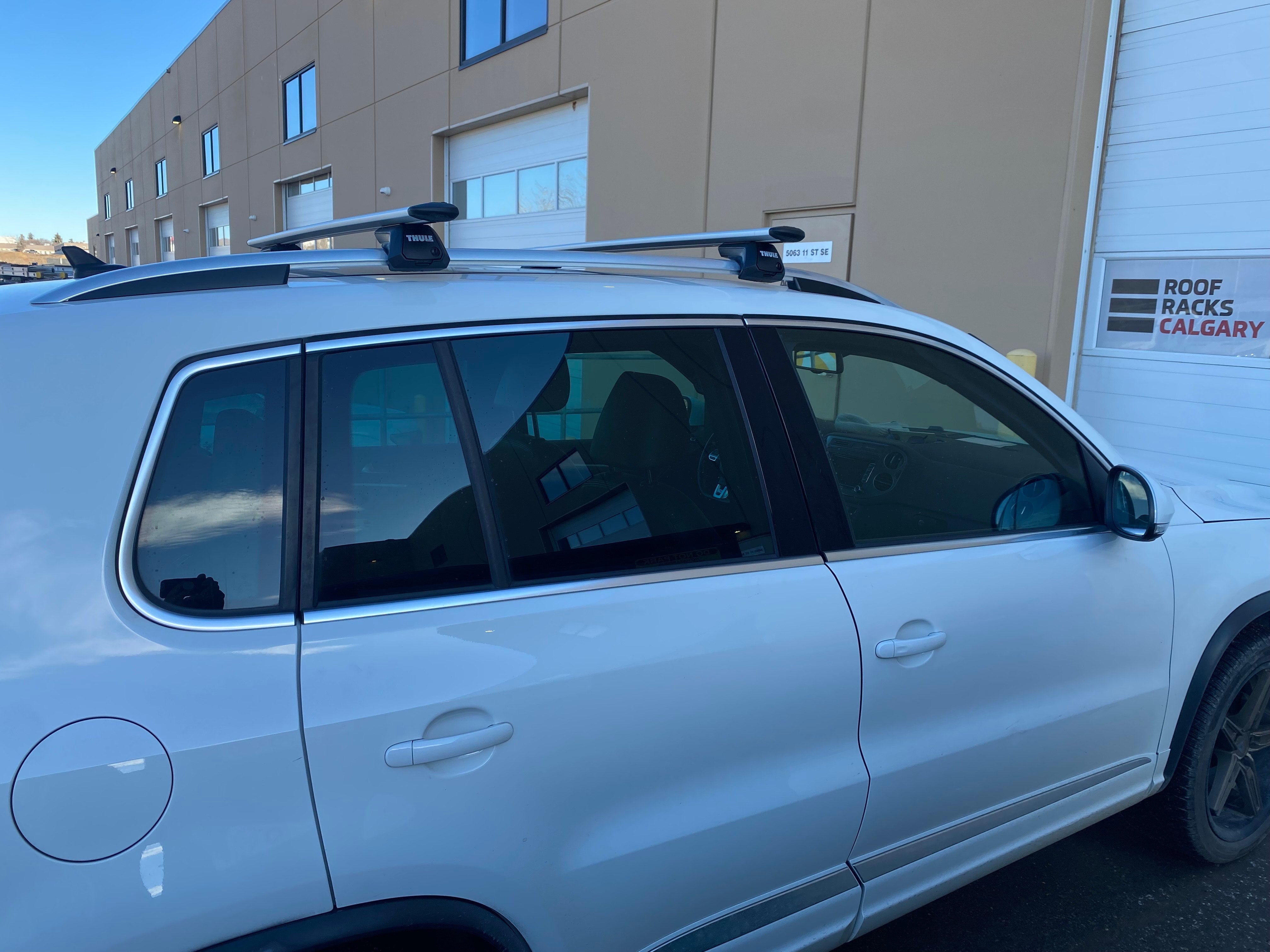 2015 Volkswagen Tiguan Thule Evo WingBar Install | Calgary – Roof Racks ...