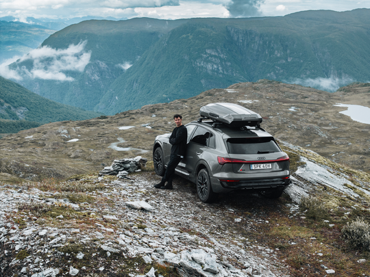 Thule Motion 3 Cargo Box Review: Form Meets Functionality – Roof Racks ...